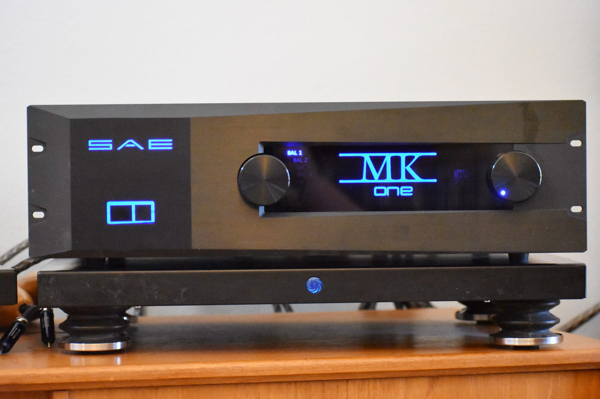 Benchmark SAE Mk One Preamplifier - Positive Feedback